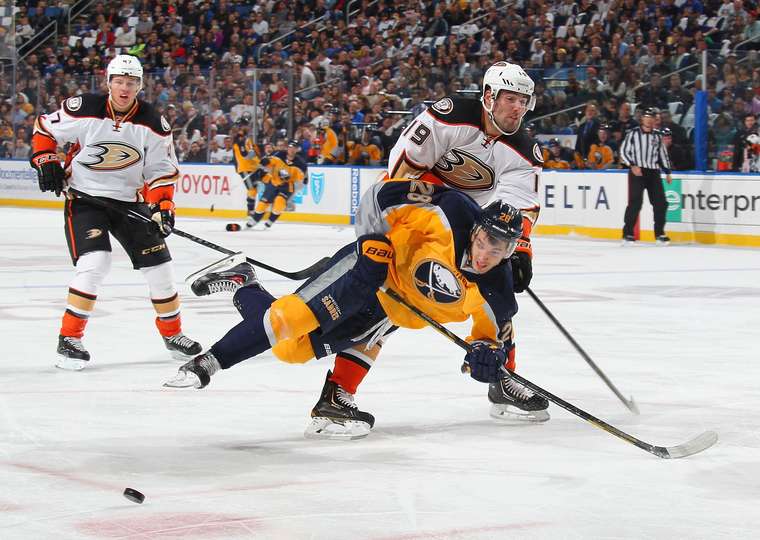 Ducks crunch Sabres in Monday matinee | Buffalo Hockey Central